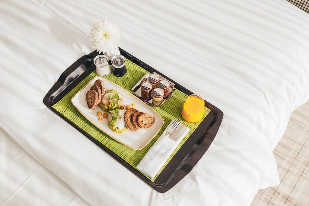 Room service - Crowne Plaza Genève