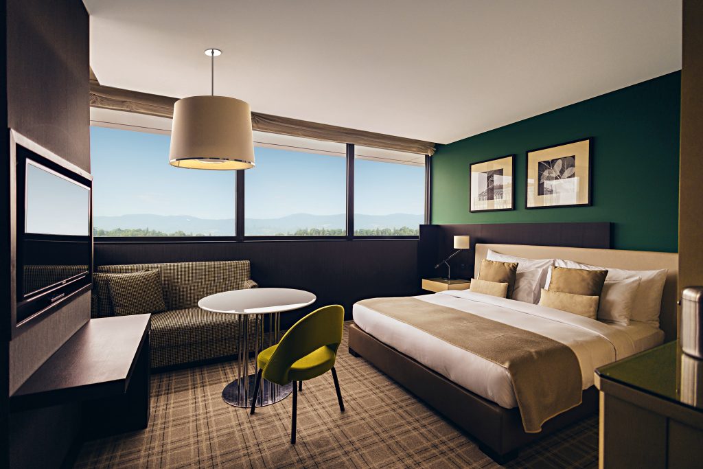 Welcome - Crowne Plaza Genève